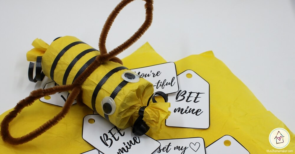 Bee My Valentine - Honey-Friendly Valentine {tutorial}